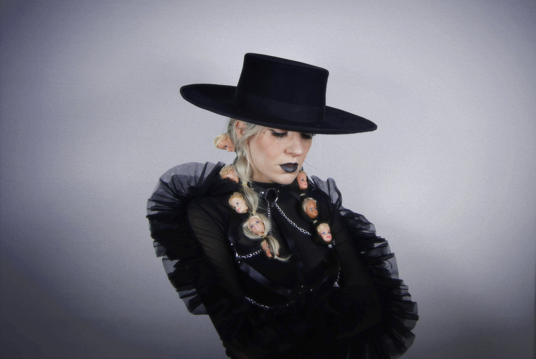 專訪／FLØRE 來自德國的暗黑魔力新女聲！ - Mr.生活扉頁